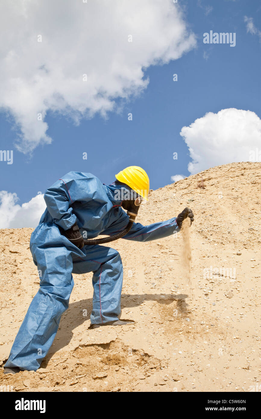 Spilling pollution hi-res stock photography and images - Alamy