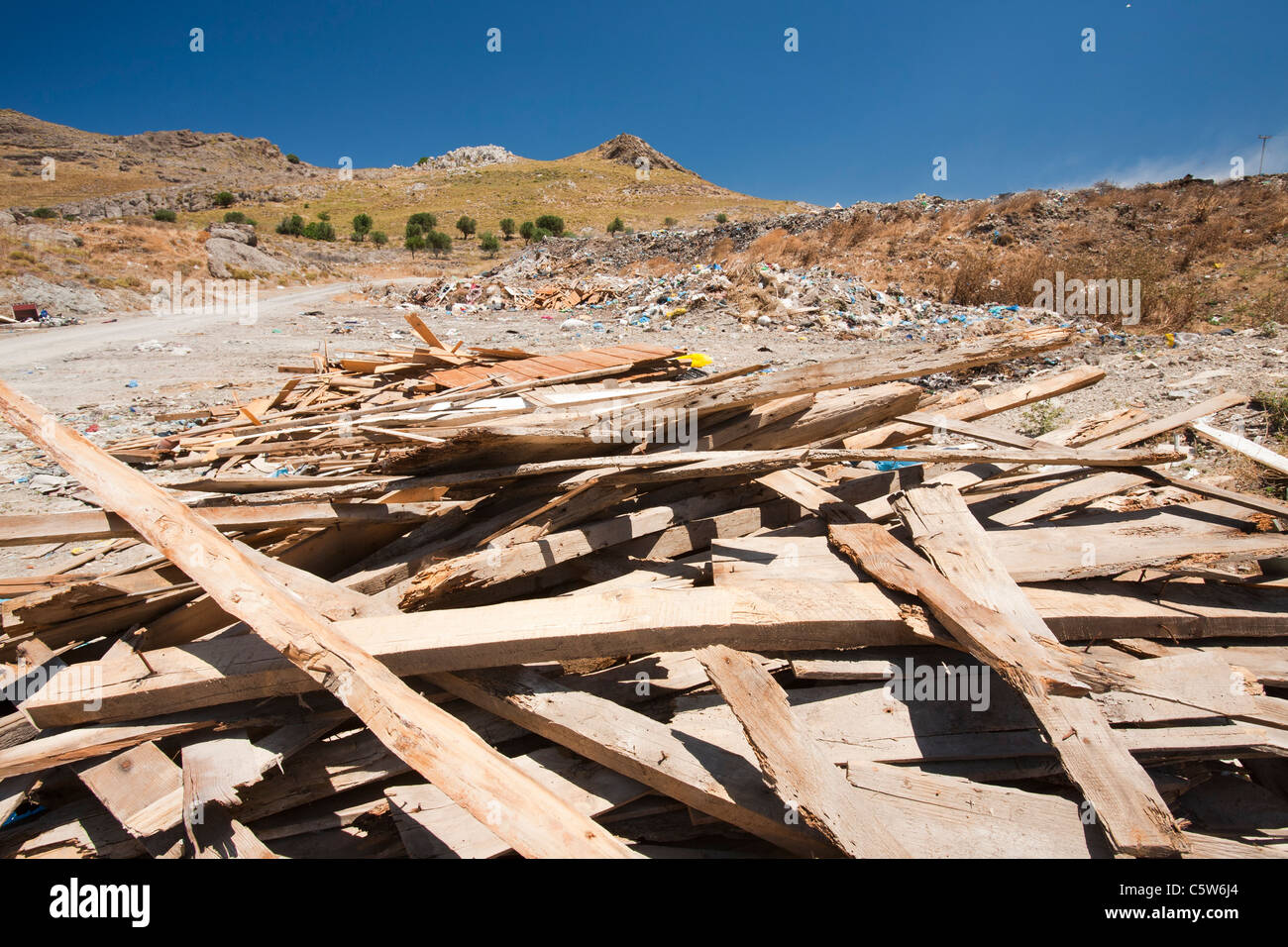 Rubbish wood hi-res stock photography and images - Alamy
