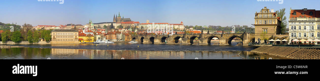 Karlsbrücke - Charles Bridge 05 Stock Photo - Alamy