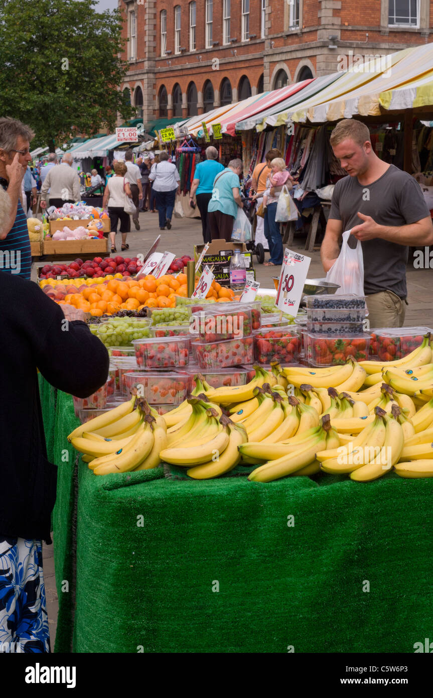 Market stalls chesterfield hi-res stock photography and images - Alamy