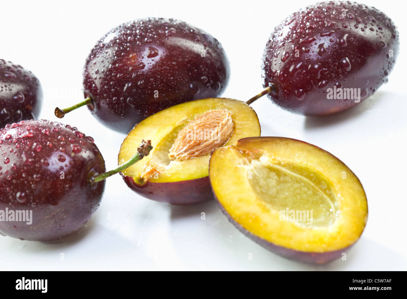 Plum kernels hi-res stock photography and images - Alamy