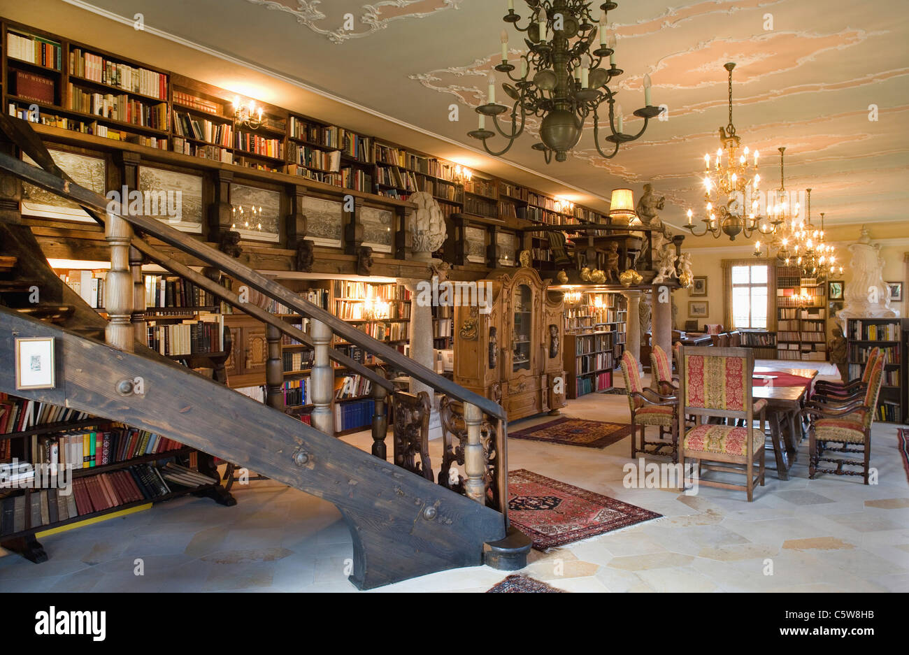 Historic library hi-res stock photography and images - Alamy