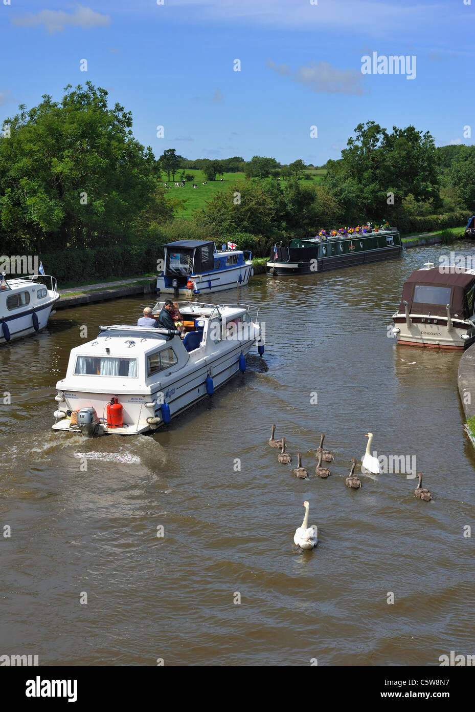 Lancaster Canal Boats High Resolution Stock Photography and Images - Alamy