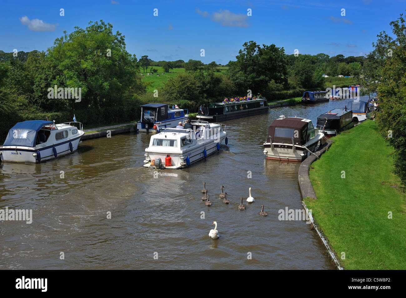 Boats on the Lancaster Canal at Garstang , Lancashire Stock Photo - Alamy