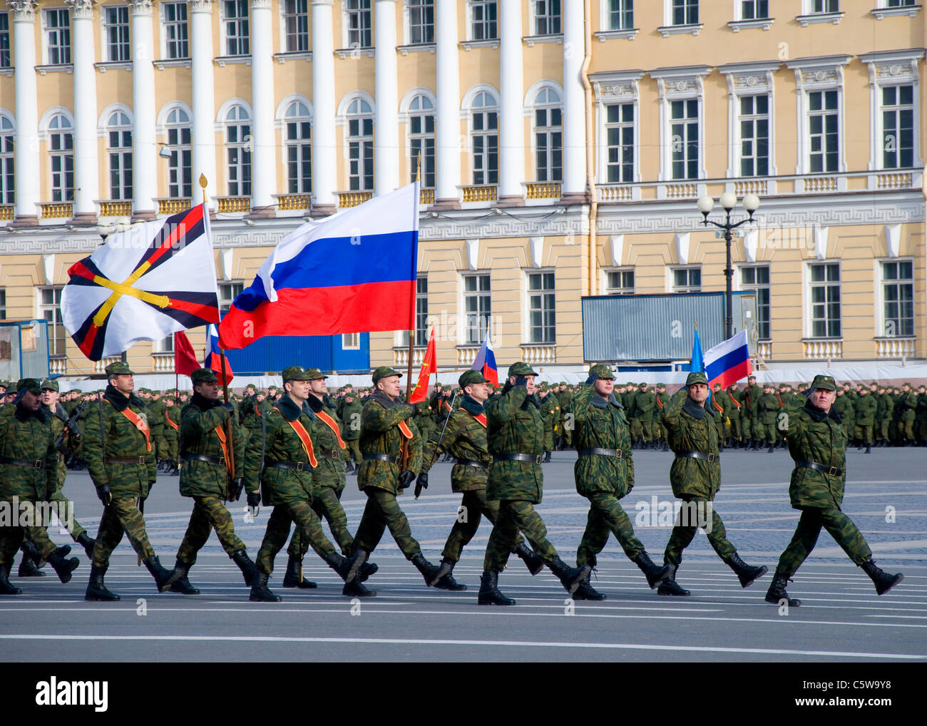 Soldiers marching in Palace Square, Saint Petersburg, Russia Stock ...