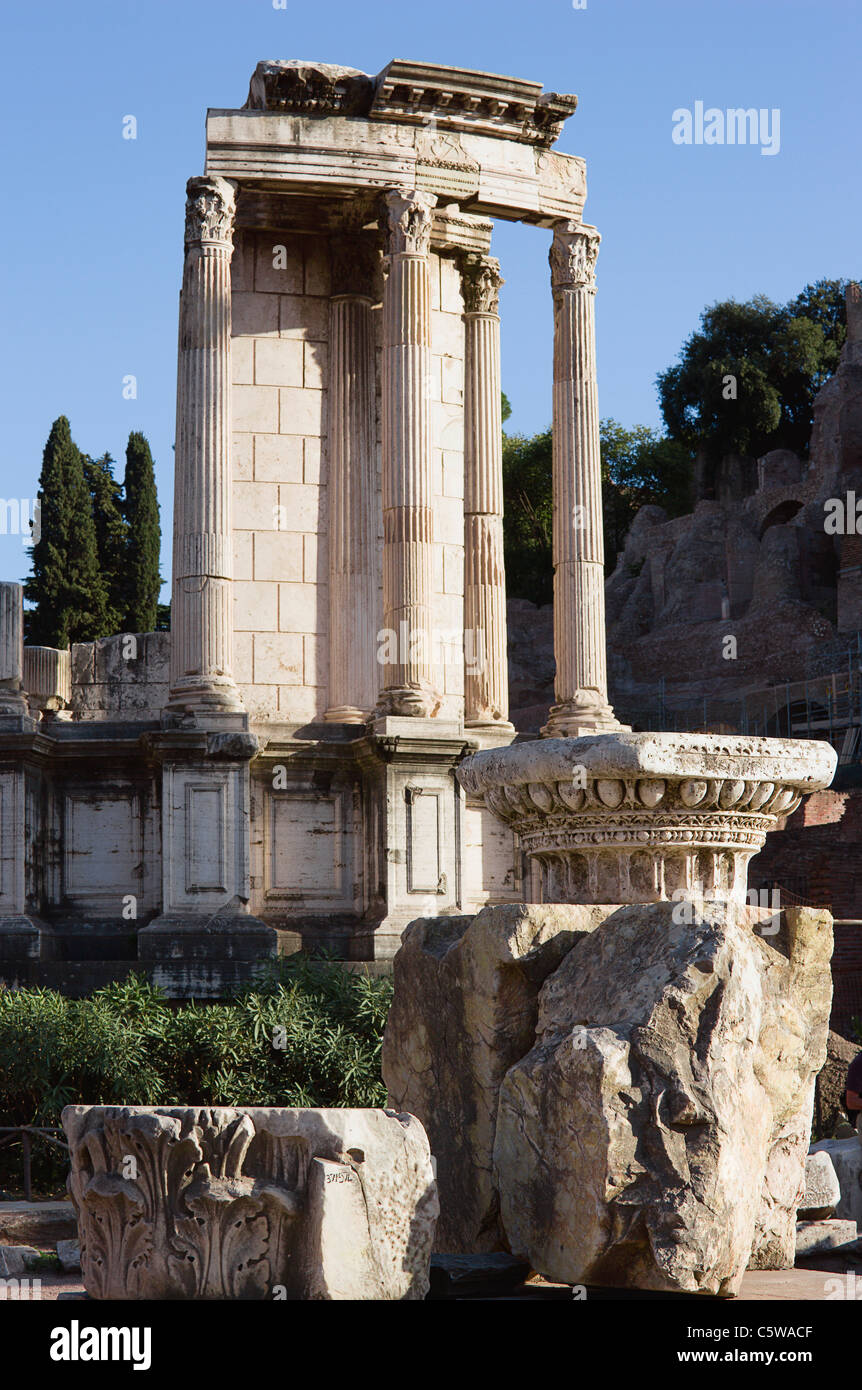 The temple of vesta rome hi-res stock photography and images - Alamy