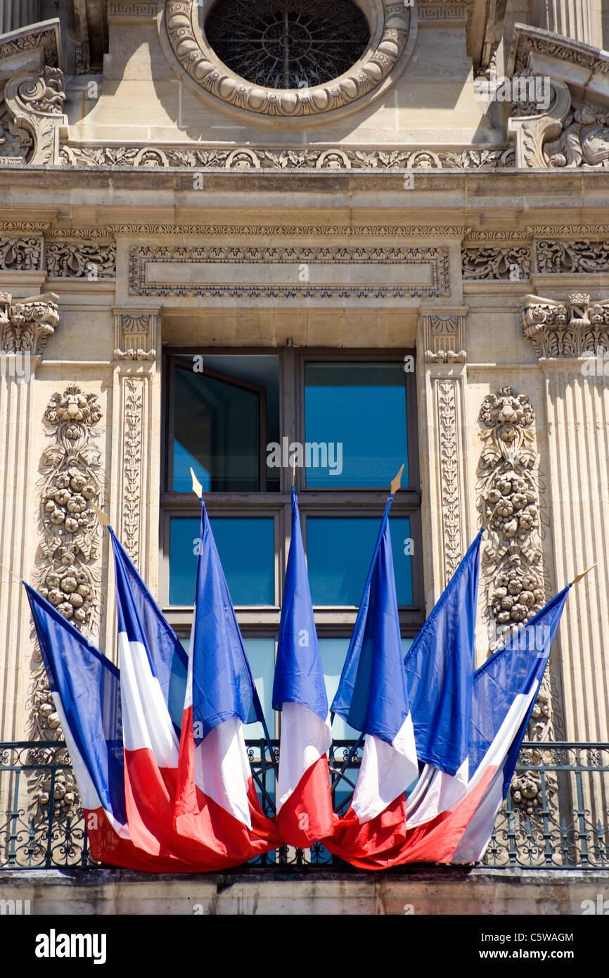 Paris window balcony hi-res stock photography and images - Alamy