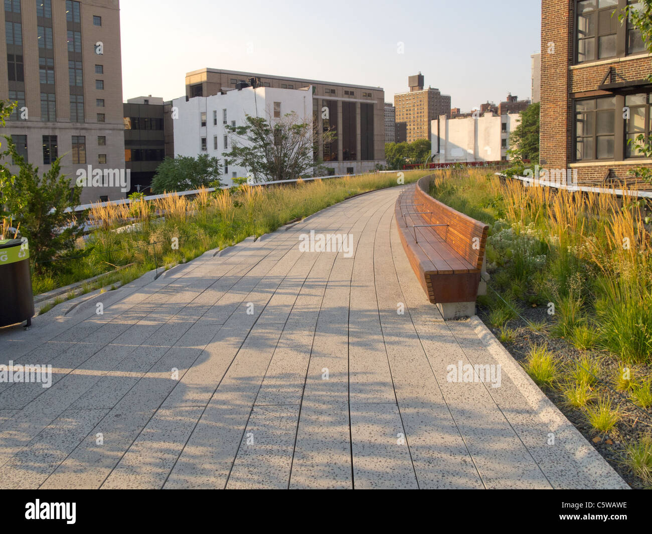 High Line Park garden New York City Stock Photo - Alamy