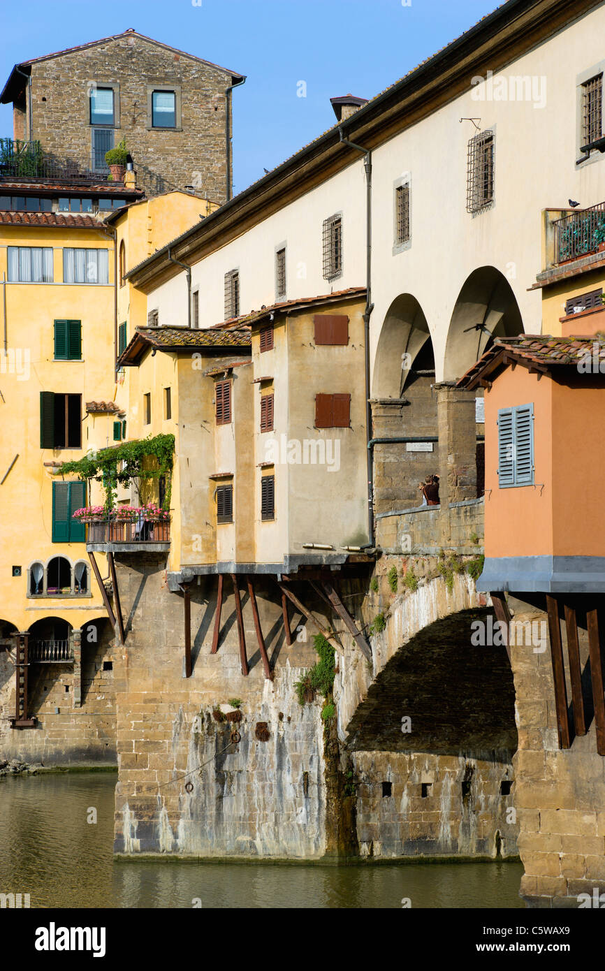 Buildings on bridge hi-res stock photography and images - Alamy