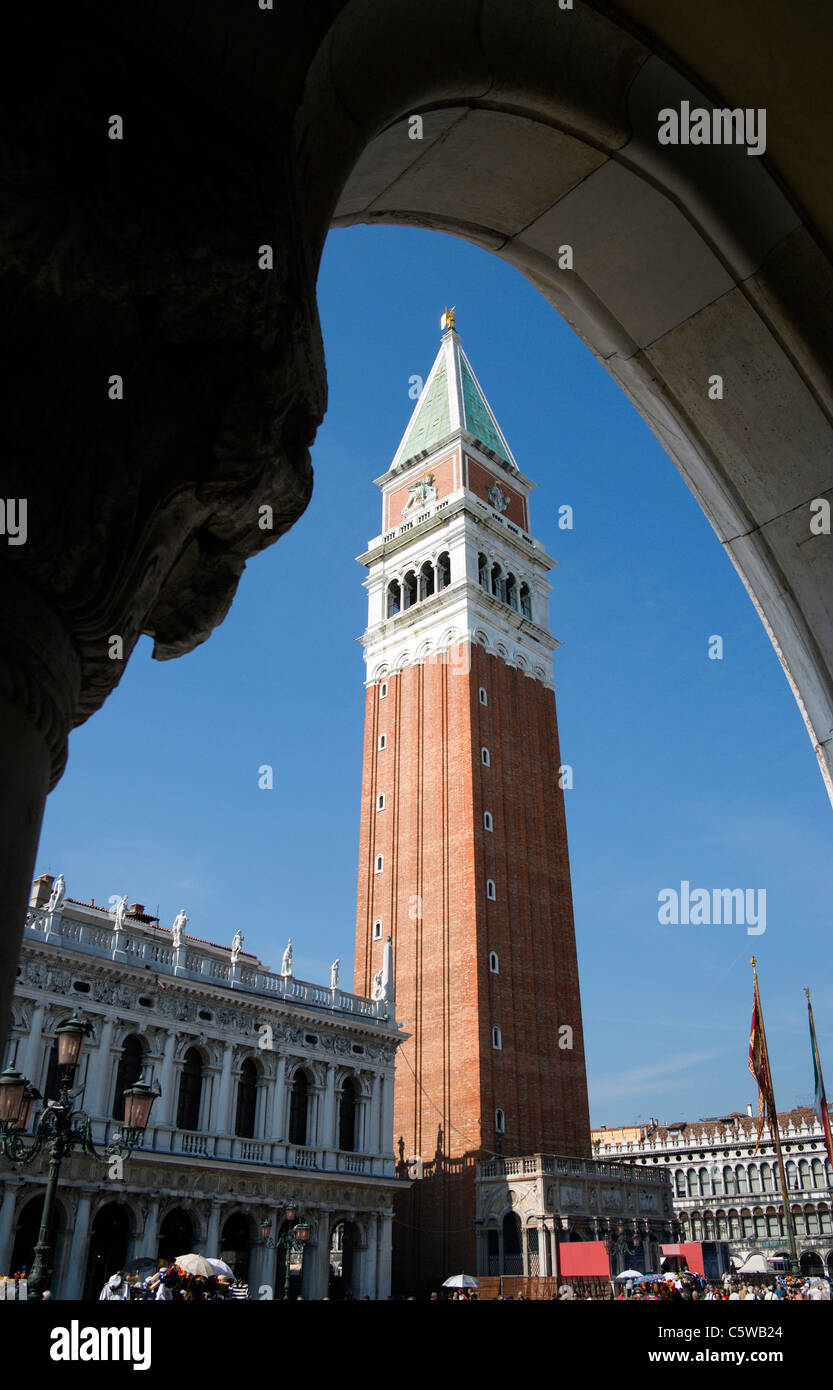 St marcus square seen through an arch hi-res stock photography and ...
