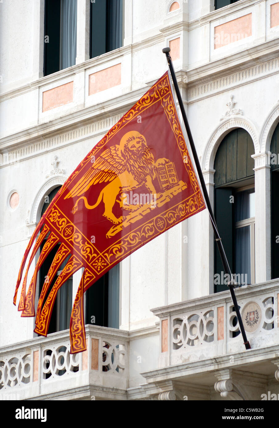 Winged lion flag hi-res stock photography and images - Alamy