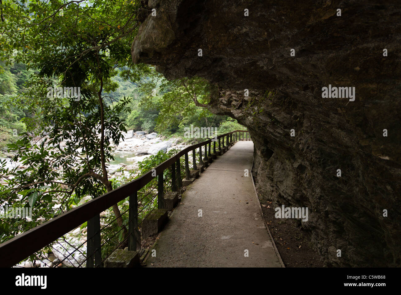 Cemented Walkway High Resolution Stock Photography and Images - Alamy