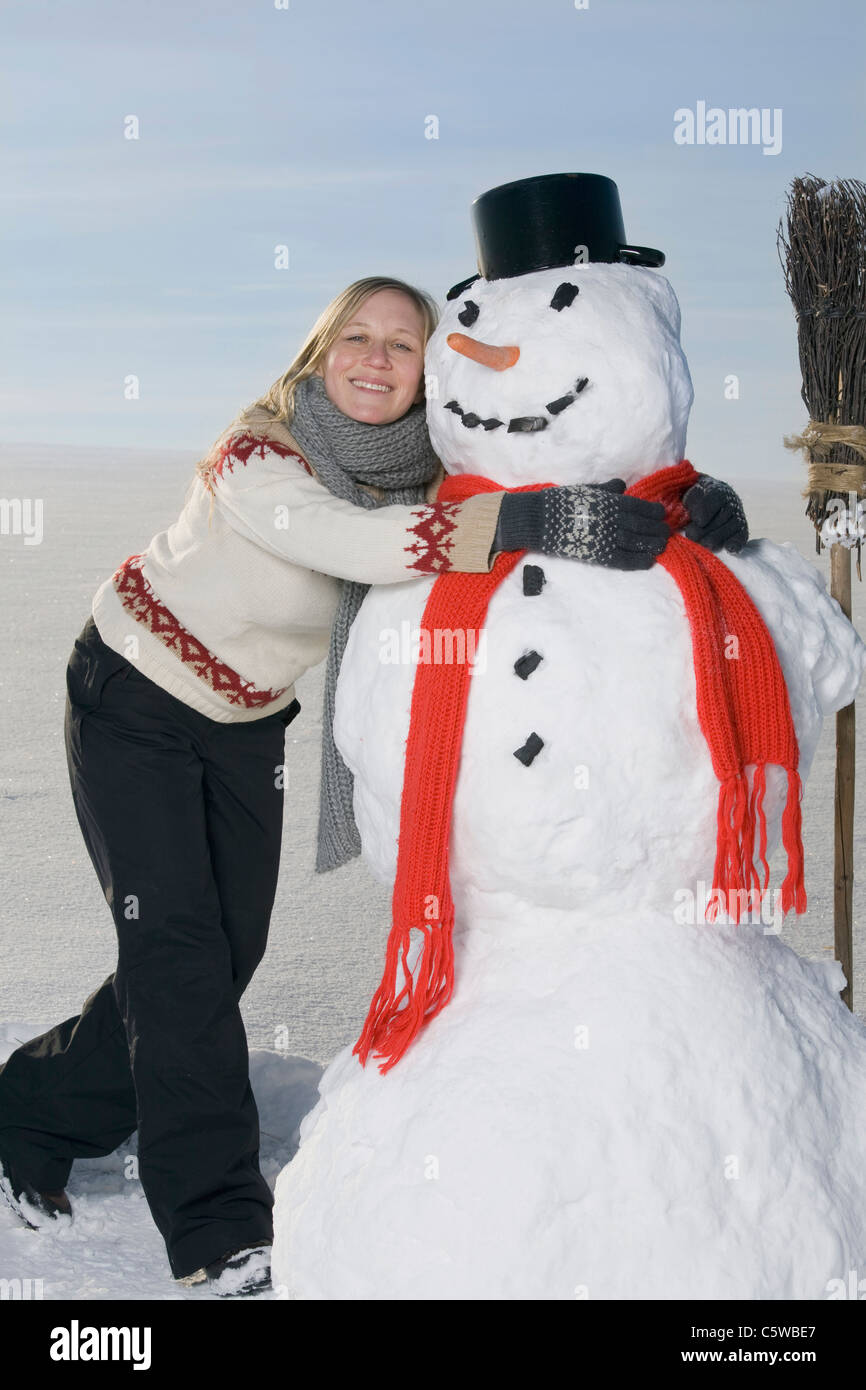 Female snowman hi-res stock photography and images - Alamy