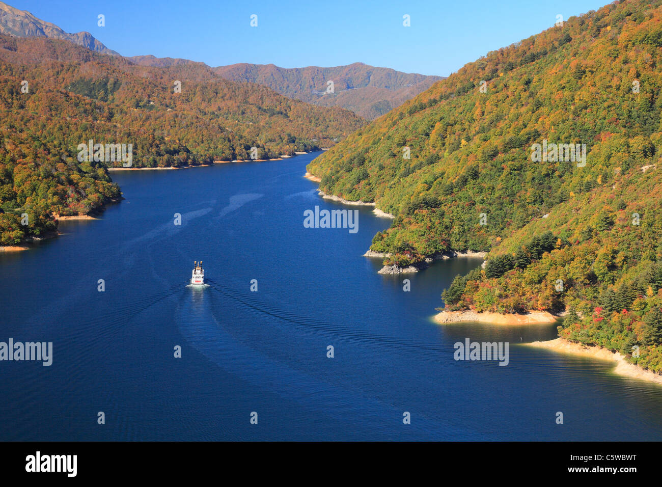 Lake Okutadami and Autumn Leaves, Uonuma, Niigata, Japan Stock Photo ...