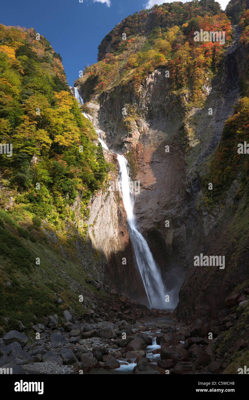 Shomyo Waterfall, Tateyama Nakaniikawa, Toyama, Japan Stock Photo - Alamy