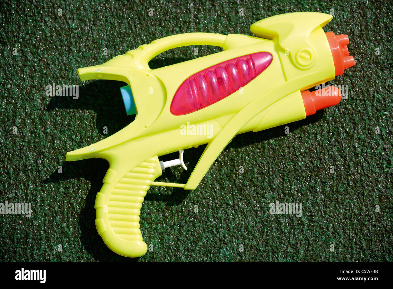Water pistol hi-res stock photography and images - Alamy