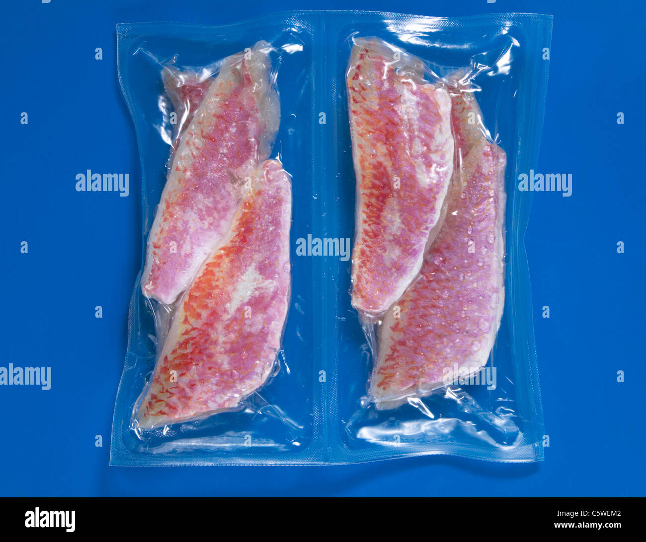 Vacuum packed fish hi-res stock photography and images - Alamy