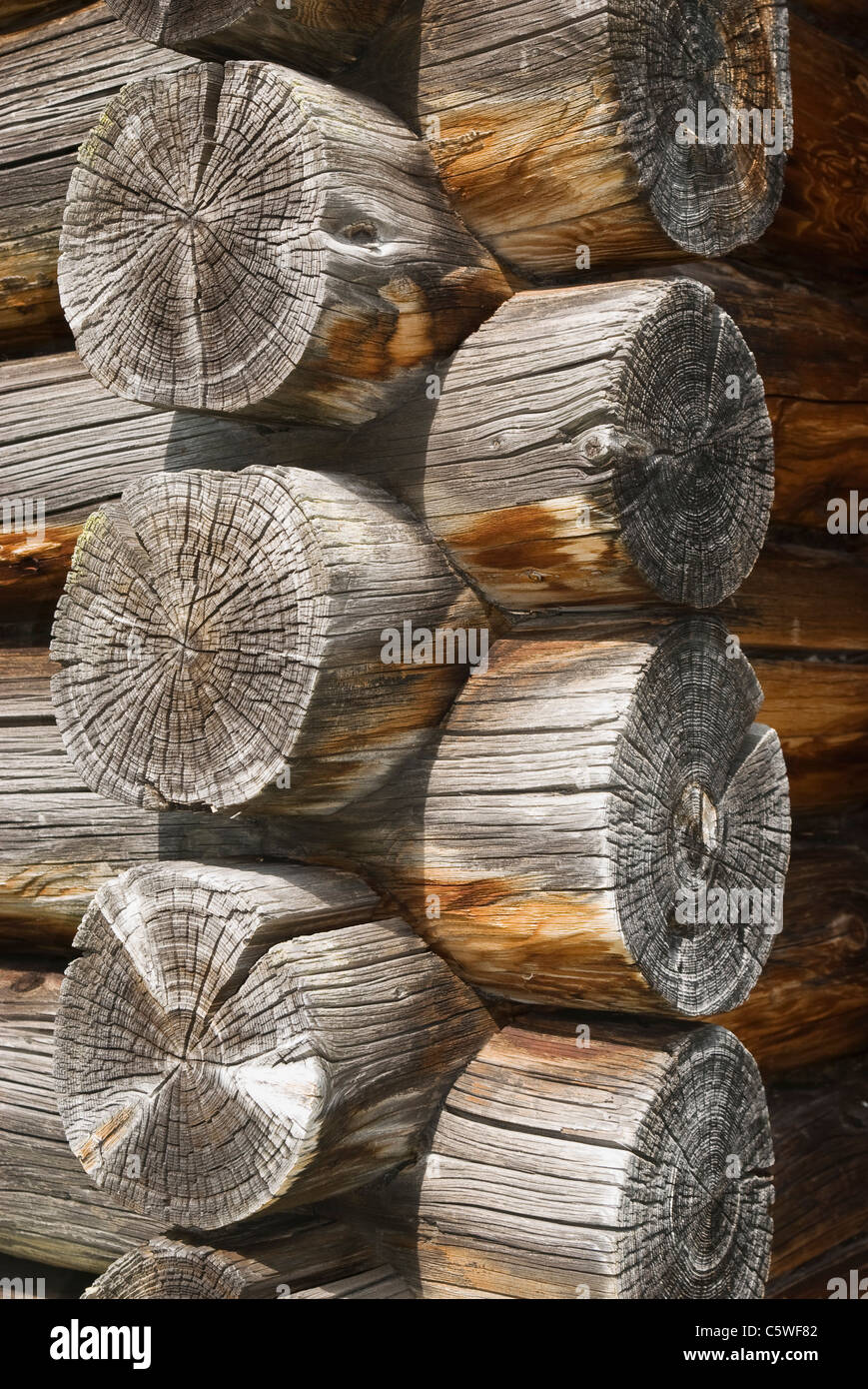 Log beams hi-res stock photography and images - Alamy