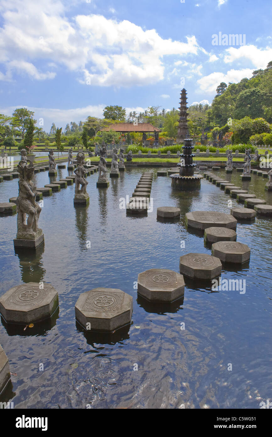 Swimming baths hi-res stock photography and images - Alamy
