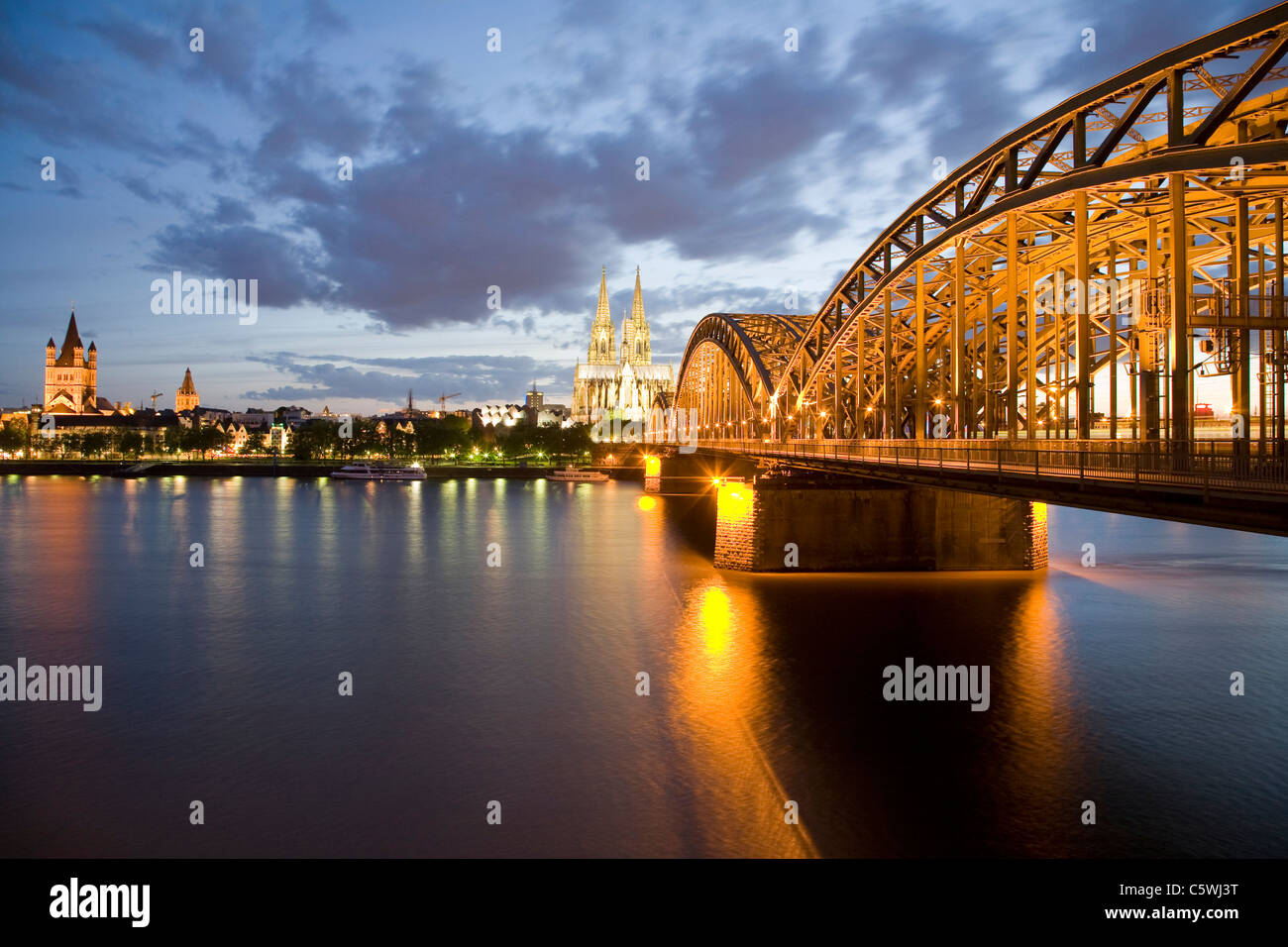 Germany, Cologne, Hohenzollern bridge and Cologne Cathedral, City view ...