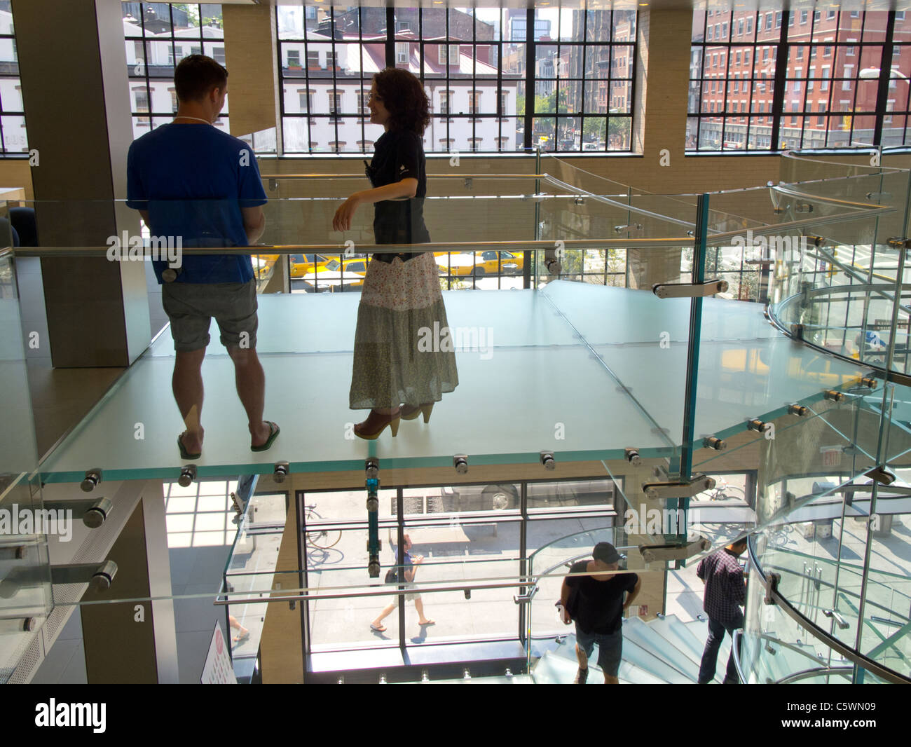 Apple Store in Soho Manhattan New York City Stock Photo - Alamy