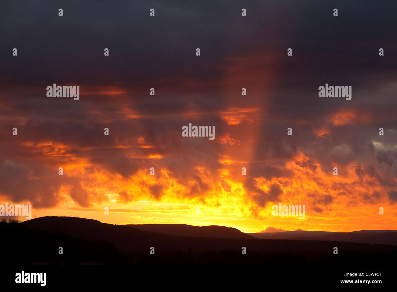 Sunrise landscape scotland hi-res stock photography and images - Alamy