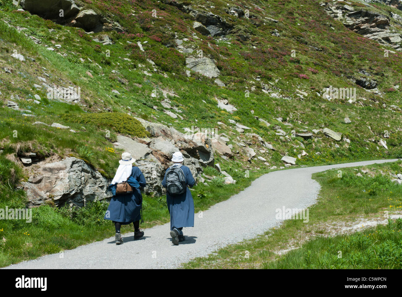 Two walkers on hiking hi-res stock photography and images - Alamy
