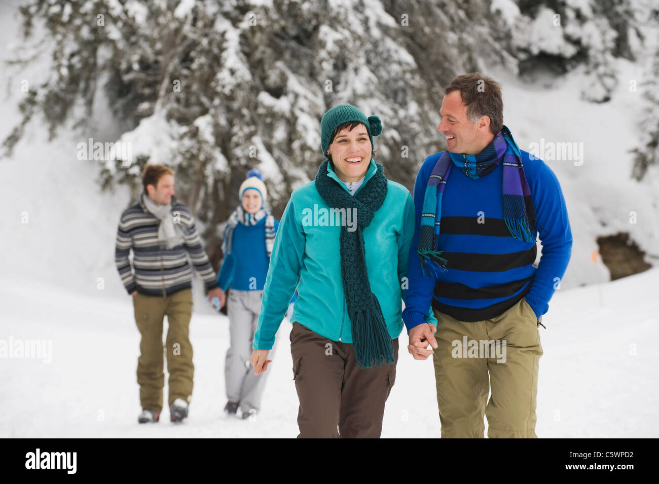 Group of people talking italy hi-res stock photography and images - Alamy