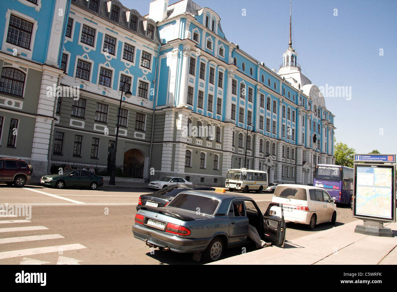 Architecture, blue and white building, St Petersburg, Russia Stock ...