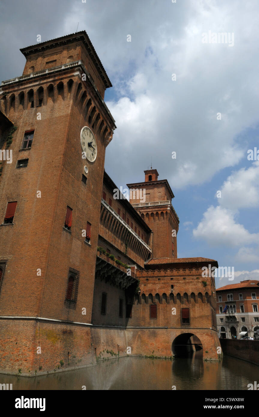 Castello Estense in Ferrara Stock Photo - Alamy