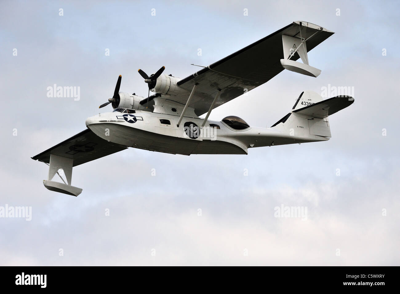 Pby catalina flying boat landing hi-res stock photography and images - Alamy