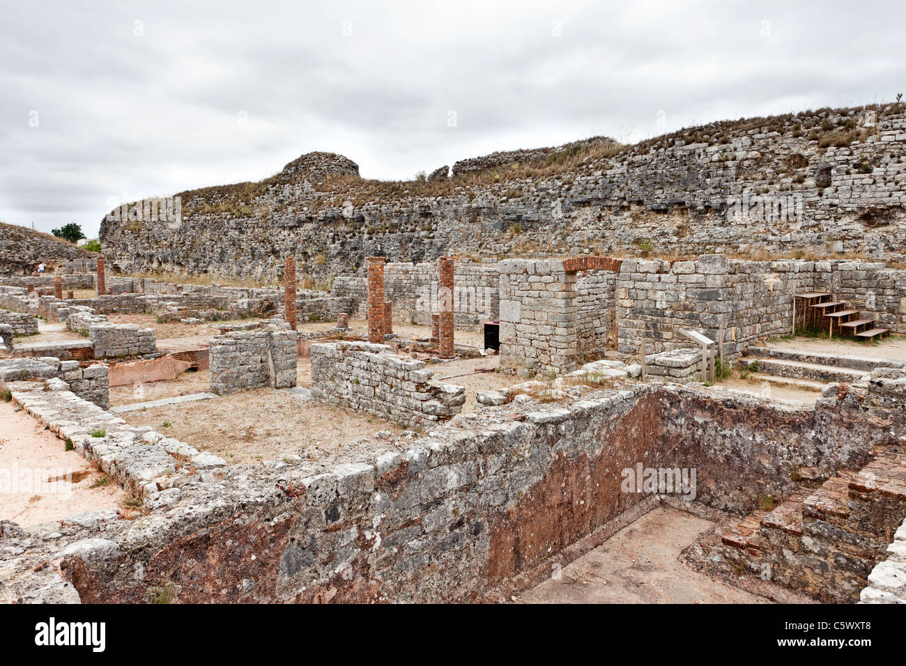 Roman frigidarium hi-res stock photography and images - Alamy