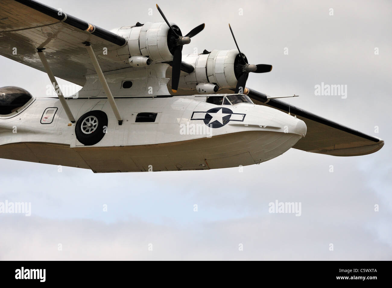 Pby catalina flying boat landing hi-res stock photography and images ...