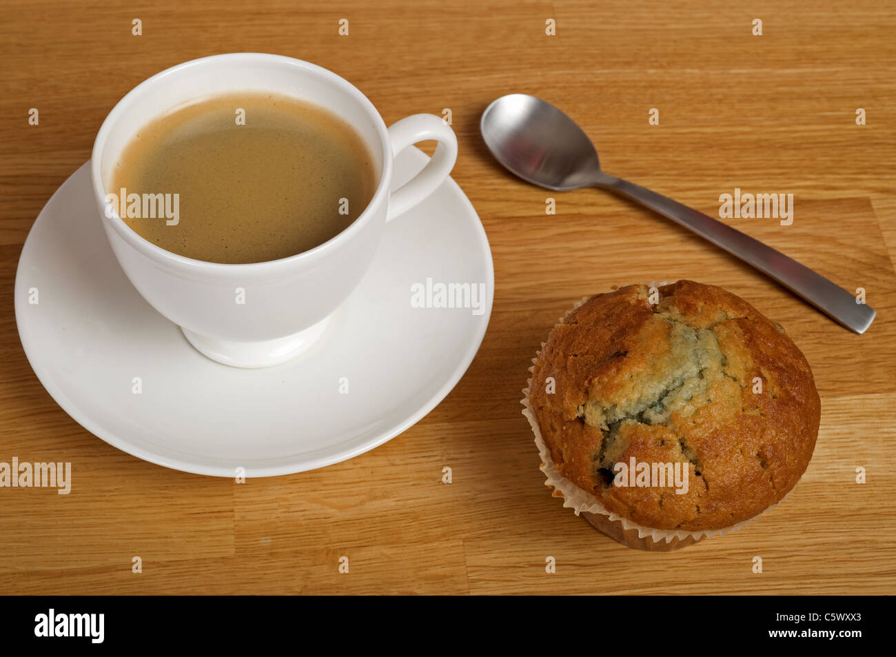 Coffee with muffin Stock Photo - Alamy