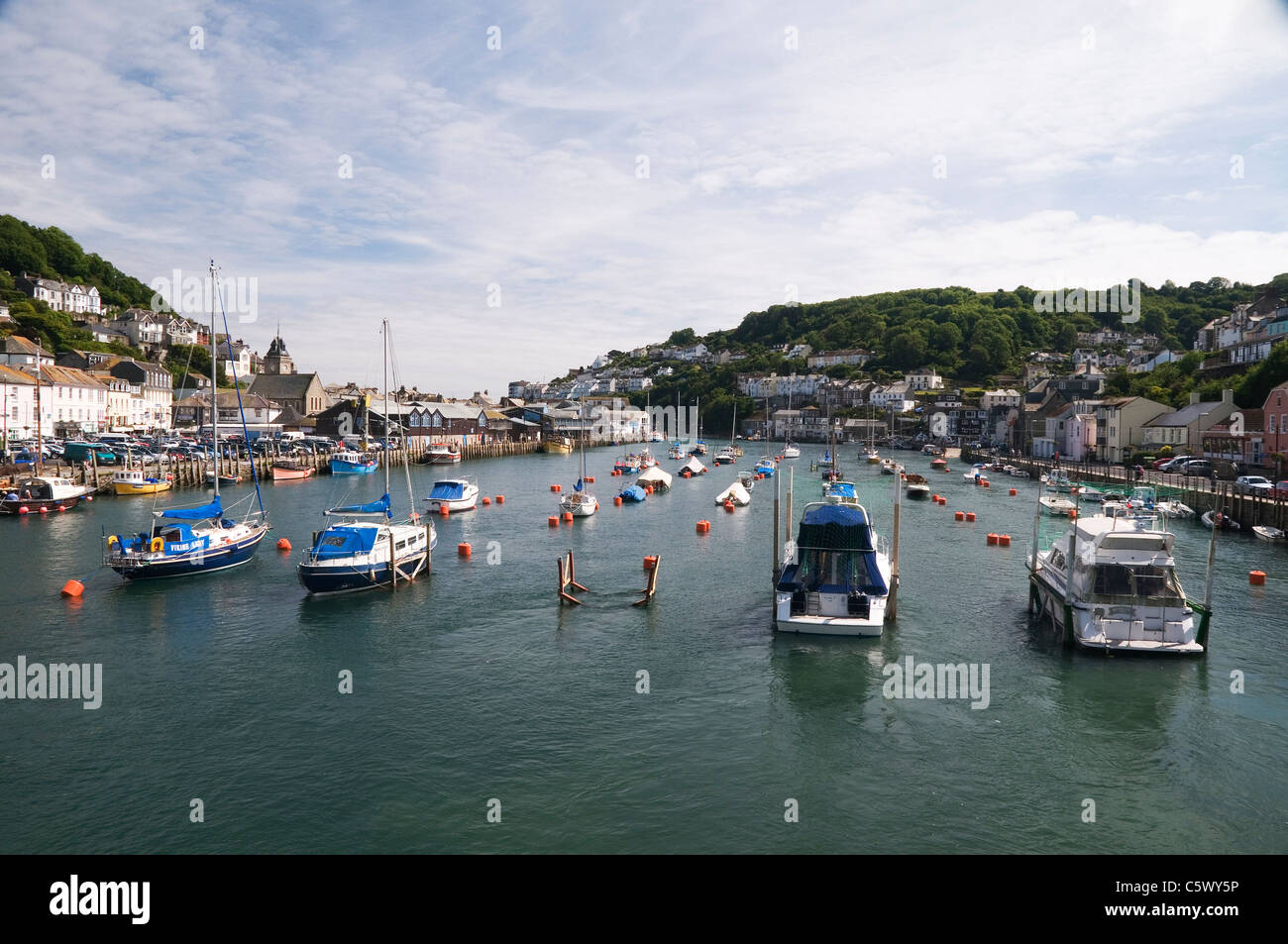 Harbour looe hi-res stock photography and images - Alamy