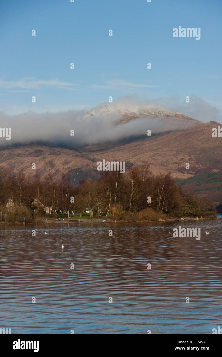 Scotland loch water shore hi-res stock photography and images - Alamy