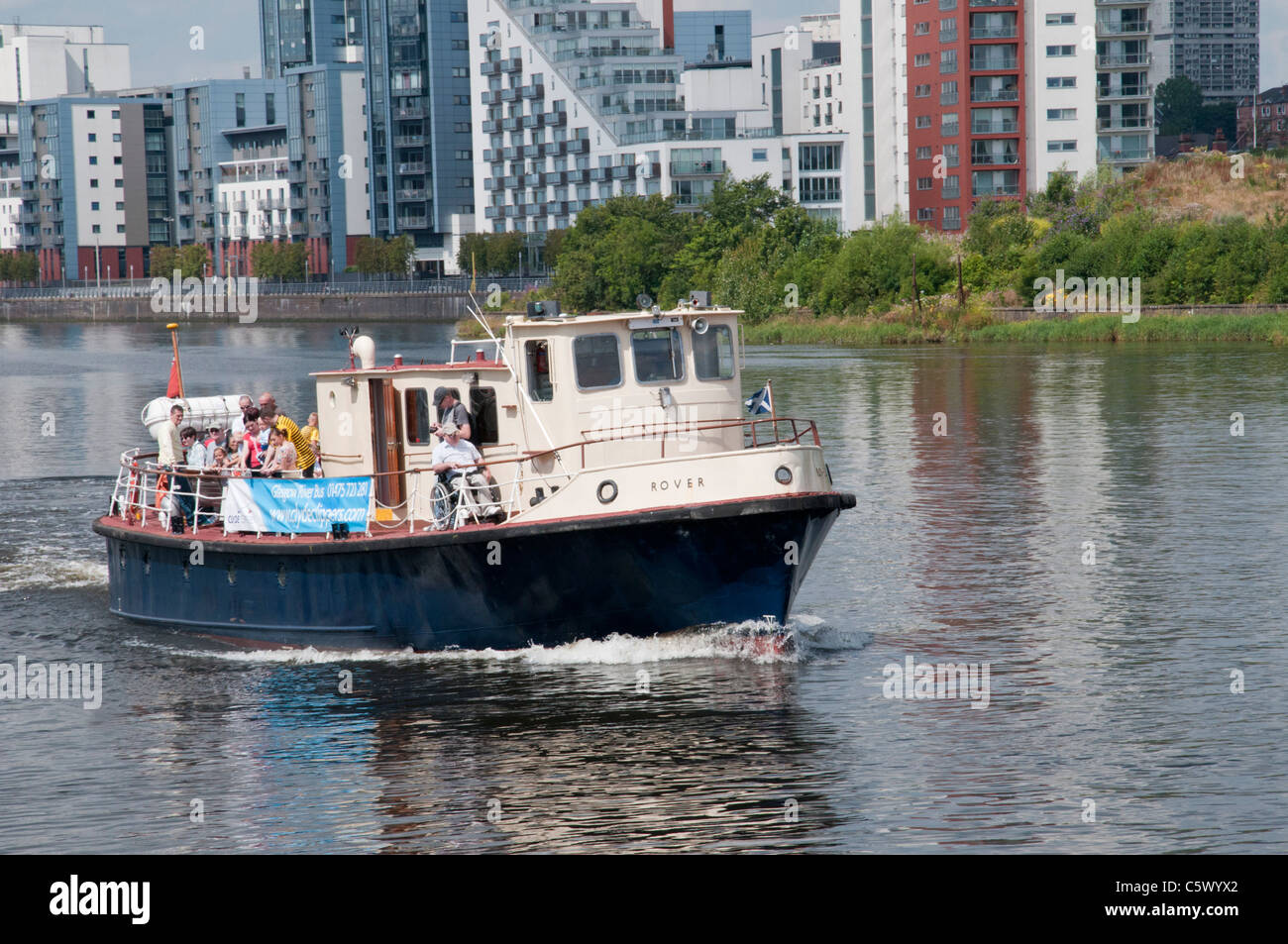 River clyde govan ferry hi-res stock photography and images - Alamy