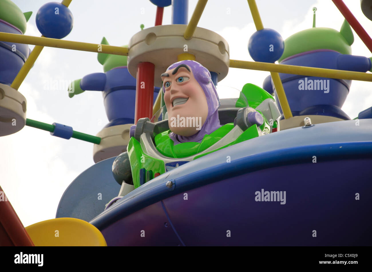 buzz light year disney pixars countdown to fun parade hollywood studios ...