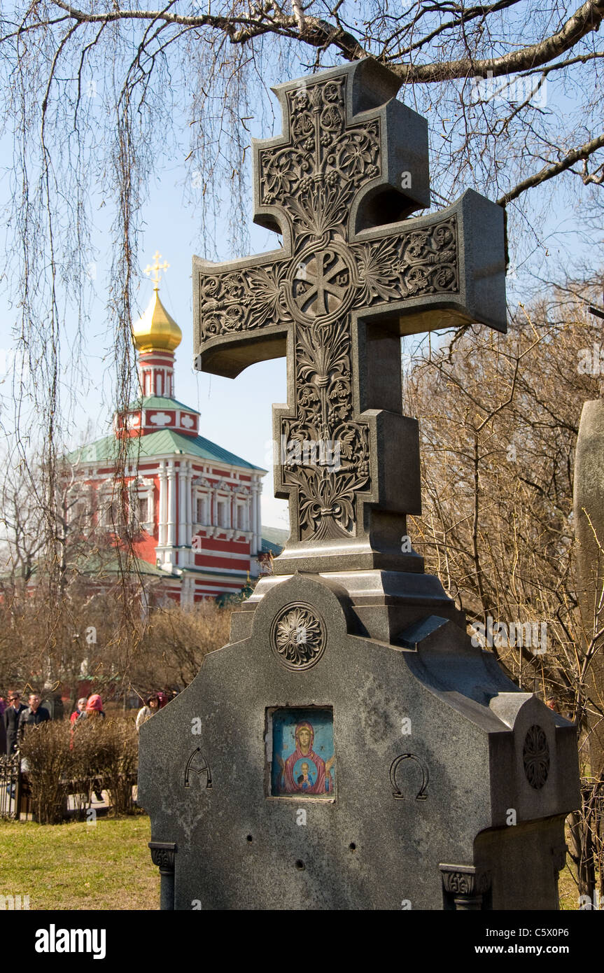 Novodevichy cemetery hi-res stock photography and images - Alamy