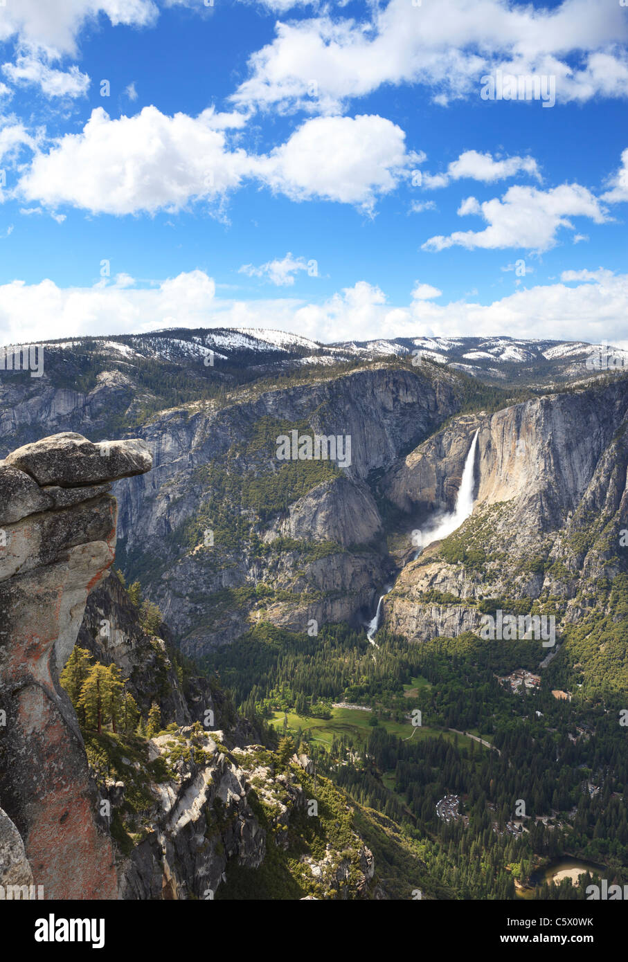 Steep valley glacier hi-res stock photography and images - Alamy