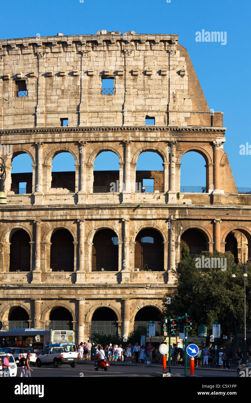 Colosseum facade hi-res stock photography and images - Alamy