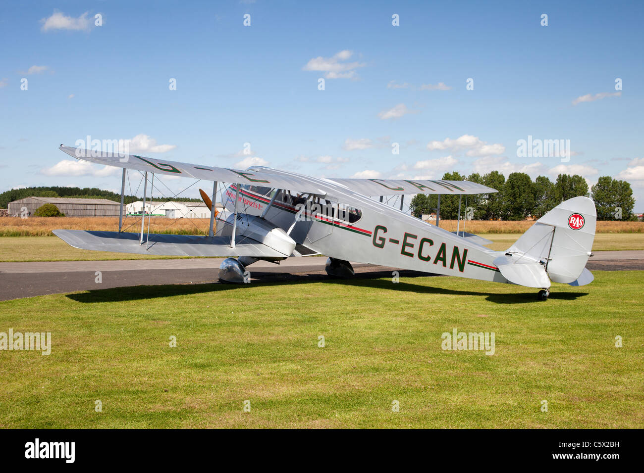 De havilland dh84 dragon hi-res stock photography and images - Alamy