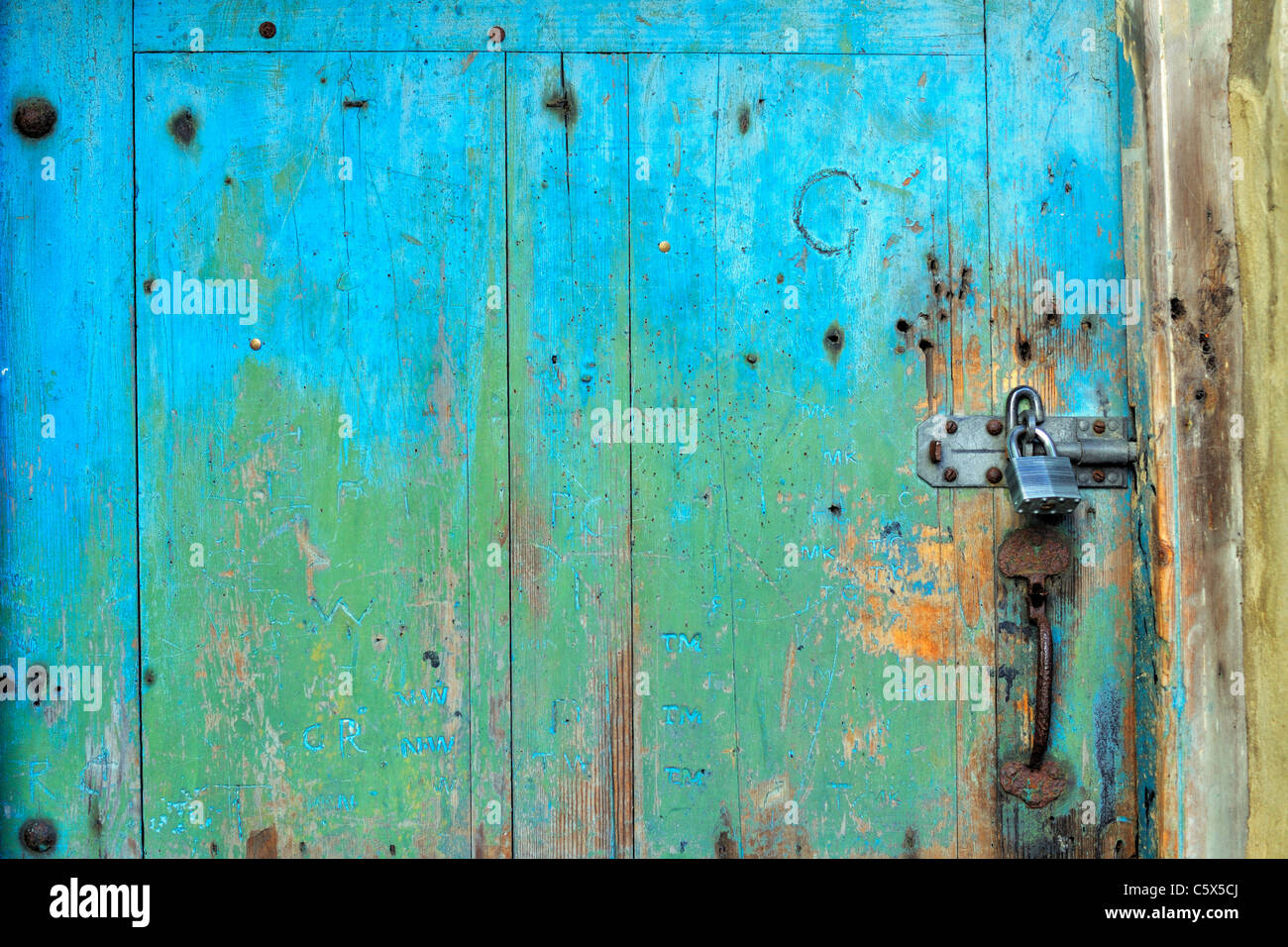 Serendipity, art and an old door, Reeth, Yorkshire Dales Stock Photo ...