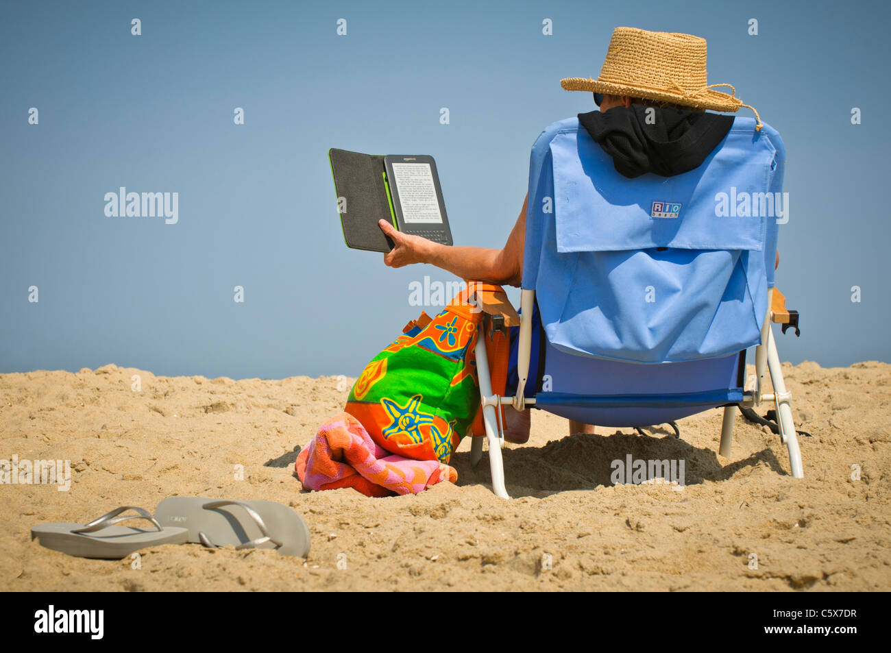 Kindle Reading High Resolution Stock Photography and Images - Alamy