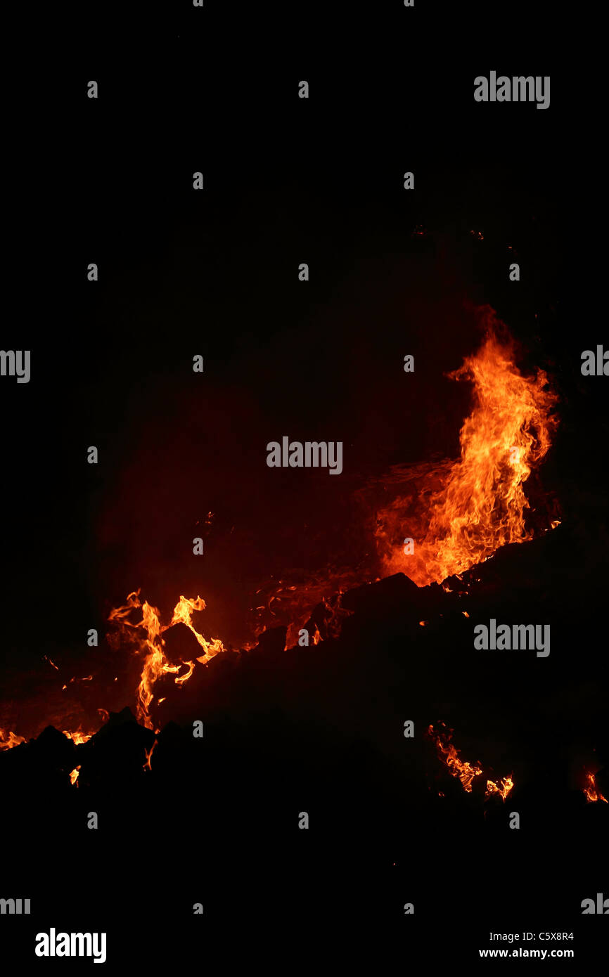 Coal mine fires in Jharia, Jharkhand, India Stock Photo - Alamy Coal mine fires in Jharia, Jharkhand, India Stock Photo - Alamy