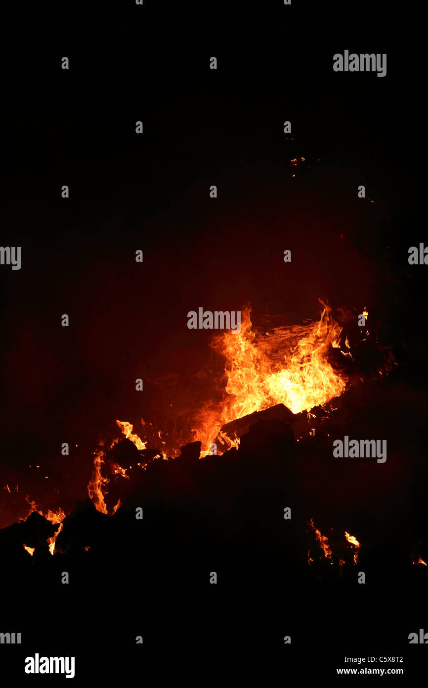 Coal mine fires in Jharia, Jharkhand, India Stock Photo - Alamy