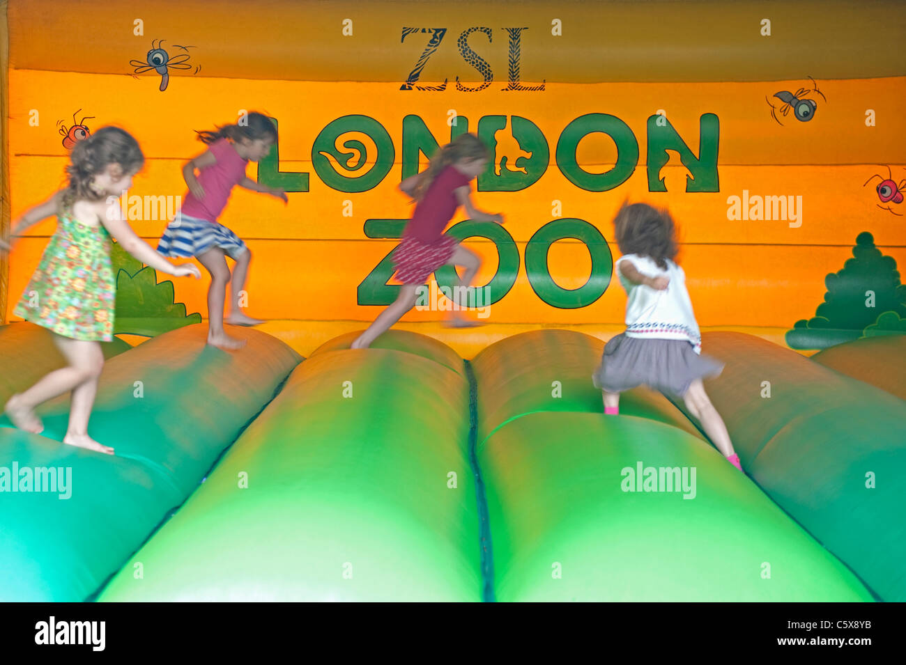 Bouncing castle kids High Resolution Stock Photography and Images - Alamy