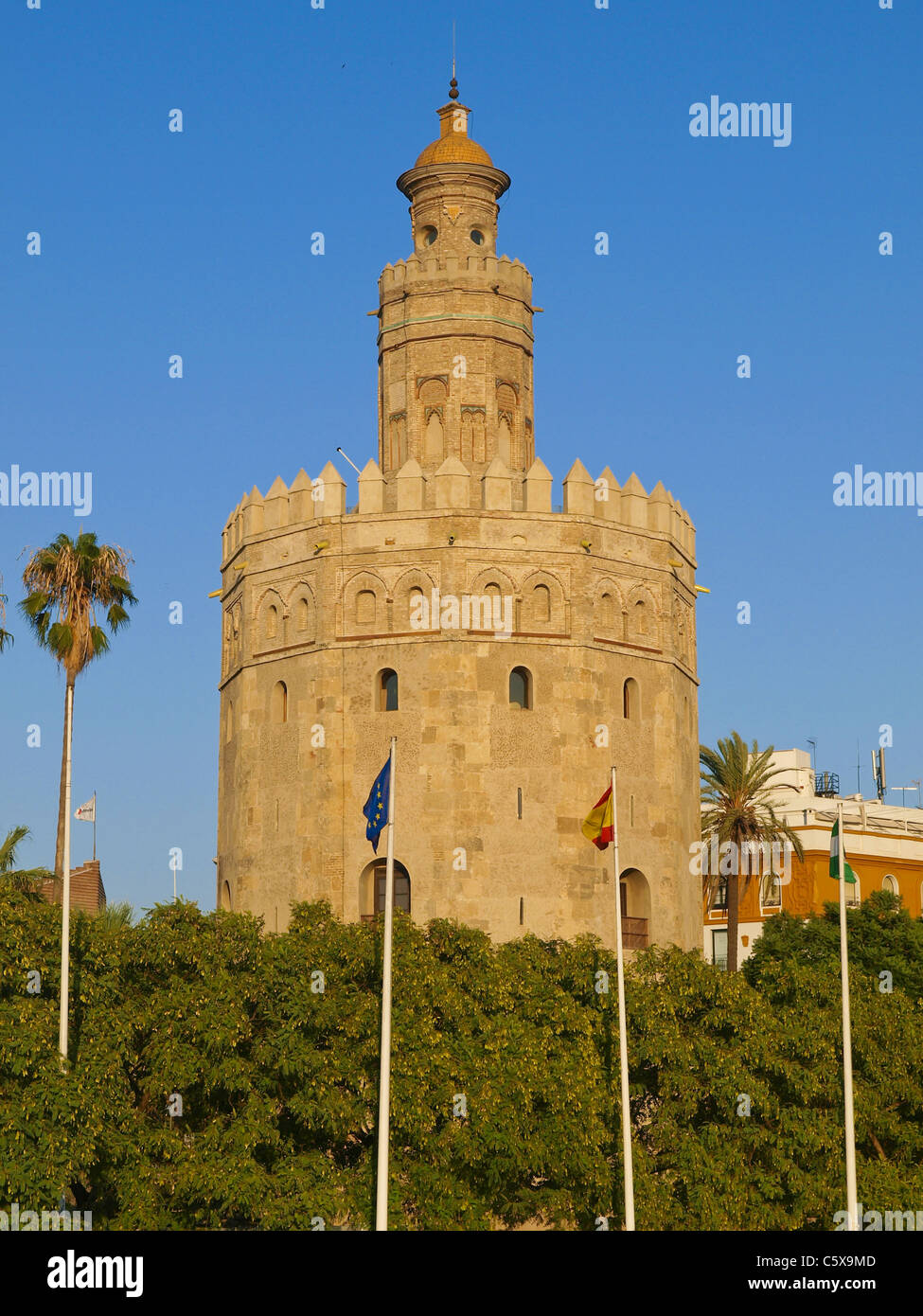 Torre del oro golden tower hi-res stock photography and images - Alamy