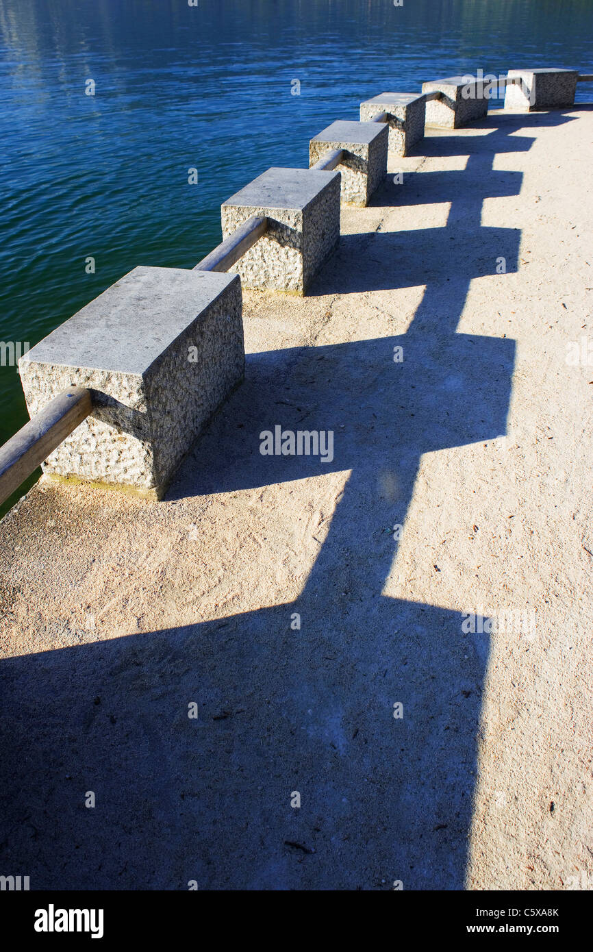Bollards hi-res stock photography and images - Alamy