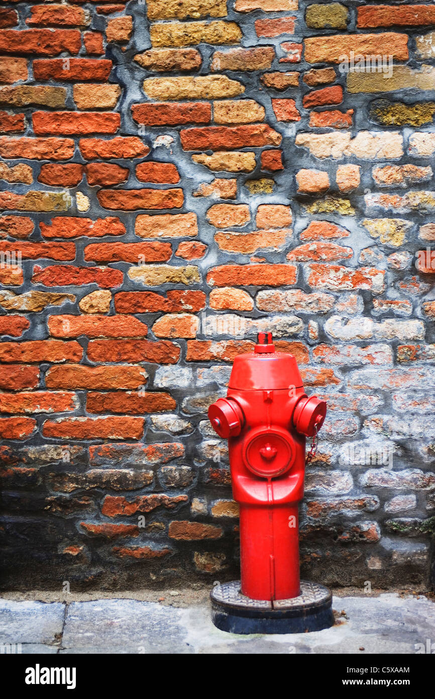 Wall hydrant hi-res stock photography and images - Alamy